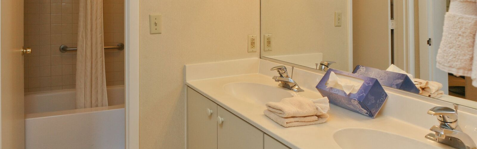 Suntide Island Beach Club | One Bedroom One Bath
